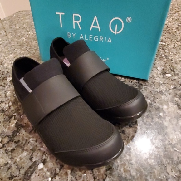 Alegria | Shoes | Alegria Traq Qwik Walking Fashion Sneakers | Poshmark